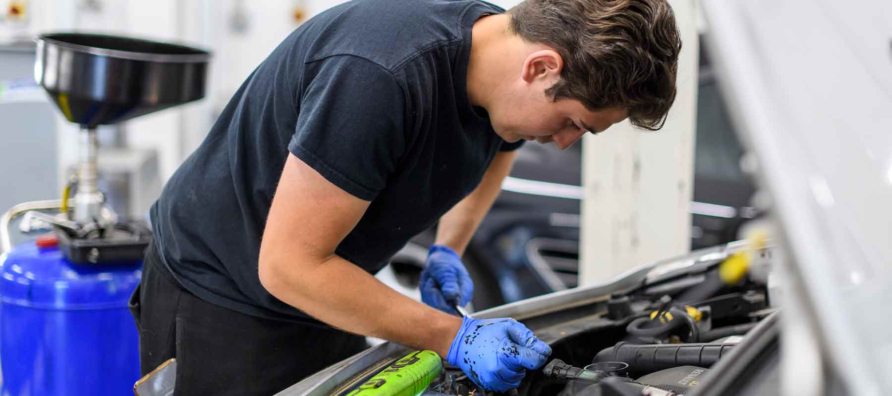 Your Trusted Car Repairing, Servicing & MOT Experts in Bexleyheath